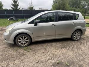 Toyota Corolla Verso 2007 Viļņa, ar dzinēja tilpumu 2.20 L un nobraukumu 350 tūkst. km par 1450 €, foto 6 vietnē AUTOMOTO.COM.LV