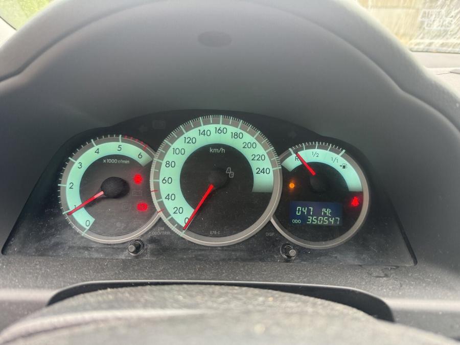Toyota Corolla Verso 2007 Viļņa, ar dzinēja tilpumu 2.20 L un nobraukumu 350 tūkst. km par 1450 €, foto 10 vietnē AUTOMOTO.COM.LV