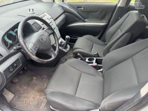 Toyota Corolla Verso 2007 Viļņa, ar dzinēja tilpumu 2.20 L un nobraukumu 350 tūkst. km par 1450 €, foto 12 vietnē AUTOMOTO.COM.LV