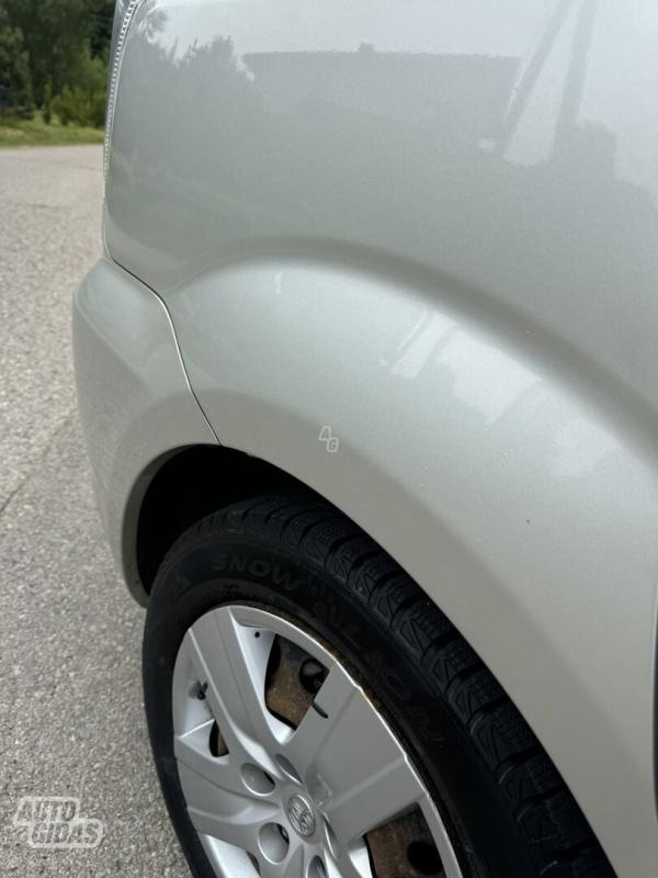 Toyota Corolla Verso 2007 Viļņa, ar dzinēja tilpumu 2.20 L un nobraukumu 236 tūkst. km par 1999 €, foto 10 vietnē AUTOMOTO.COM.LV