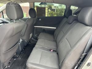 Toyota Corolla Verso 2007 Rēzekne, ar dzinēja tilpumu 2.20 L un nobraukumu 377 tūkst. km par 1950 €, foto 10 vietnē AUTOMOTO.COM.LV