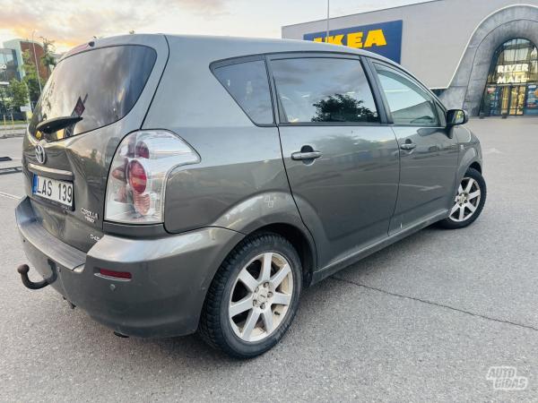 Toyota Corolla Verso 2007 in Kaunas, with an engine capacity of 2.00 L and mileage of 300 thousand km for 1500 €, photo 5 on AUTOMOTO.COM.LV