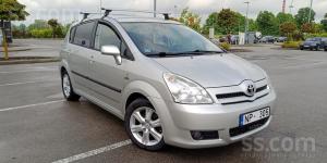 Toyota Corolla Verso 2007 Rīga, ar dzinēja tilpumu 2.20 L un nobraukumu 307 tūkst. km par 1900 €, foto  vietnē AUTOMOTO.COM.LV