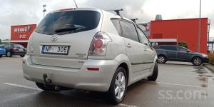 Toyota Corolla Verso 2007 Rīga, ar dzinēja tilpumu 2.20 L un nobraukumu 307 tūkst. km par 1900 €, foto 4 vietnē AUTOMOTO.COM.LV