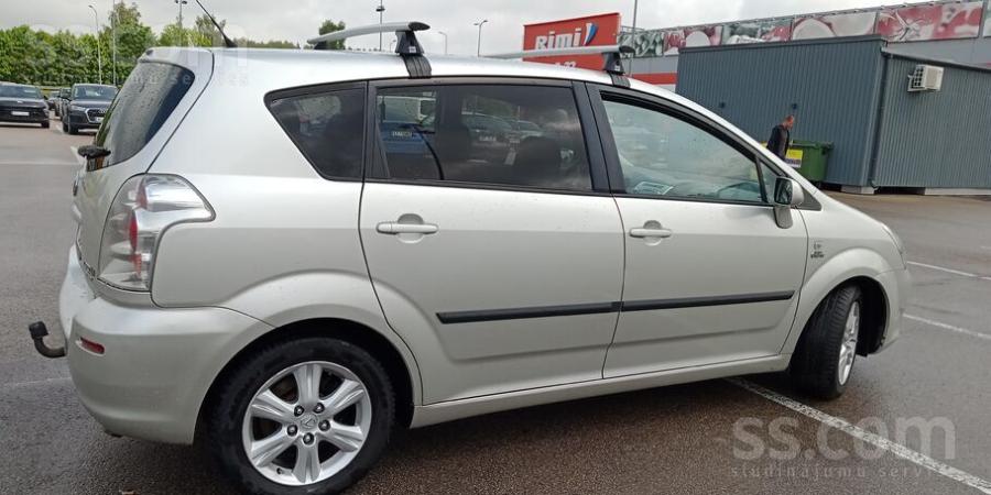 Toyota Corolla Verso 2007 Rīga, ar dzinēja tilpumu 2.20 L un nobraukumu 307 tūkst. km par 1900 €, foto 5 vietnē AUTOMOTO.COM.LV