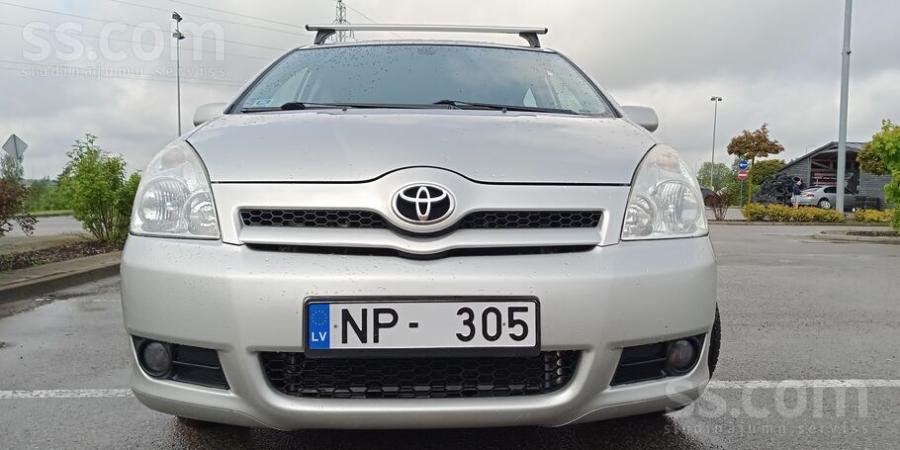 Toyota Corolla Verso 2007 Rīga, ar dzinēja tilpumu 2.20 L un nobraukumu 307 tūkst. km par 1900 €, foto 6 vietnē AUTOMOTO.COM.LV