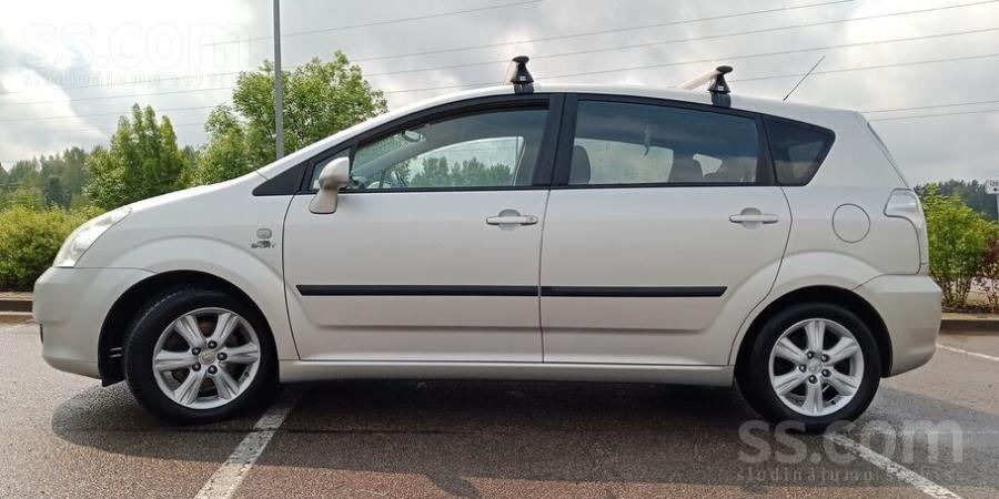 Toyota Corolla Verso 2007 Rīga, ar dzinēja tilpumu 2.20 L un nobraukumu 307 tūkst. km par 1900 €, foto 8 vietnē AUTOMOTO.COM.LV