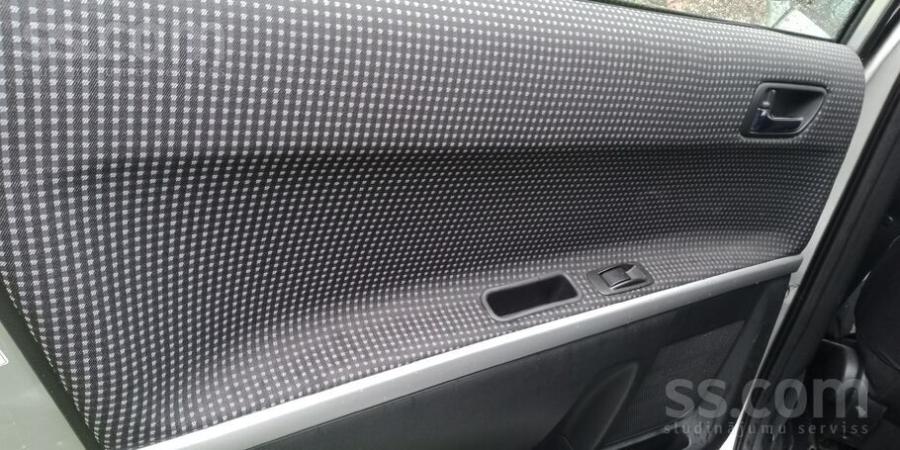 Toyota Corolla Verso 2007 Rīga, ar dzinēja tilpumu 2.20 L un nobraukumu 307 tūkst. km par 1900 €, foto 10 vietnē AUTOMOTO.COM.LV
