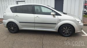 Toyota Corolla Verso 2007 in Riga, with an engine capacity of 2.20 L and mileage of 294 thousand km for 1650 €, photo 4 on AUTOMOTO.COM.LV