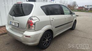 Toyota Corolla Verso 2007 in Riga, with an engine capacity of 2.20 L and mileage of 294 thousand km for 1650 €, photo 5 on AUTOMOTO.COM.LV