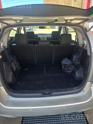 Toyota Corolla Verso 2007 Rīga, ar dzinēja tilpumu 2.20 L un nobraukumu 186 tūkst. km par 1900 €, foto 8 vietnē AUTOMOTO.COM.LV