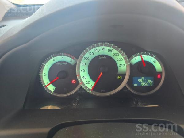 Toyota Corolla Verso 2007 Rīga, ar dzinēja tilpumu 2.20 L un nobraukumu 186 tūkst. km par 1900 €, foto 10 vietnē AUTOMOTO.COM.LV