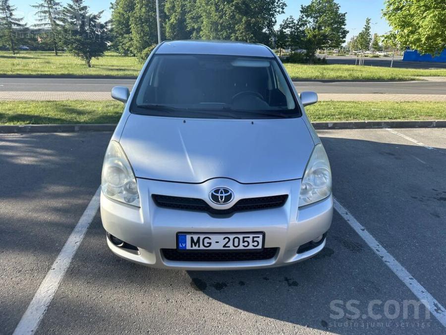 Toyota Corolla Verso 2007 Rīga, ar dzinēja tilpumu 2.20 L un nobraukumu 400 tūkst. km par 1695 €, foto 3 vietnē AUTOMOTO.COM.LV
