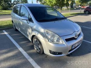 Toyota Corolla Verso 2007 Rīga, ar dzinēja tilpumu 2.20 L un nobraukumu 400 tūkst. km par 1695 €, foto 4 vietnē AUTOMOTO.COM.LV