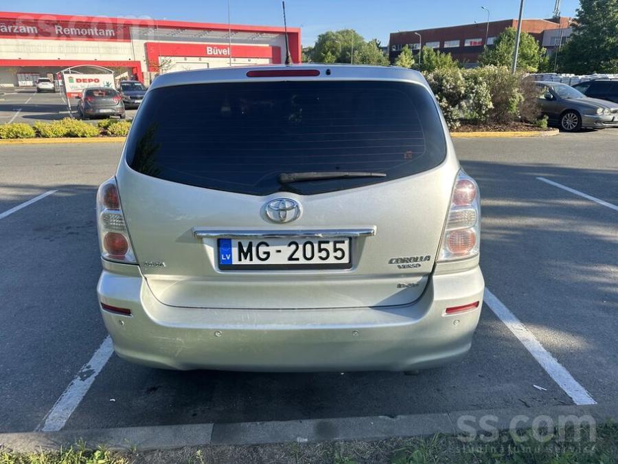 Toyota Corolla Verso 2007 Rīga, ar dzinēja tilpumu 2.20 L un nobraukumu 400 tūkst. km par 1695 €, foto 6 vietnē AUTOMOTO.COM.LV