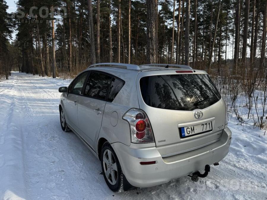 Тойота Королла Версо 2007 в Валмиера, объемом двигателя 2.20 л и пробегом 350 тыс. км за 2050 €, фото 3 на AUTOMOTO.COM.LV