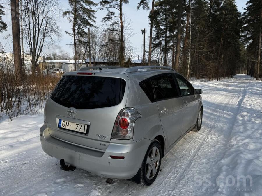Тойота Королла Версо 2007 в Валмиера, объемом двигателя 2.20 л и пробегом 350 тыс. км за 2050 €, фото 4 на AUTOMOTO.COM.LV