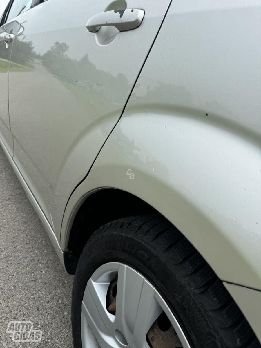 Toyota Corolla Verso 2007 Viļņa, ar dzinēja tilpumu 2.20 L un nobraukumu 239 tūkst. km par 1999 €, foto 6 vietnē AUTOMOTO.COM.LV