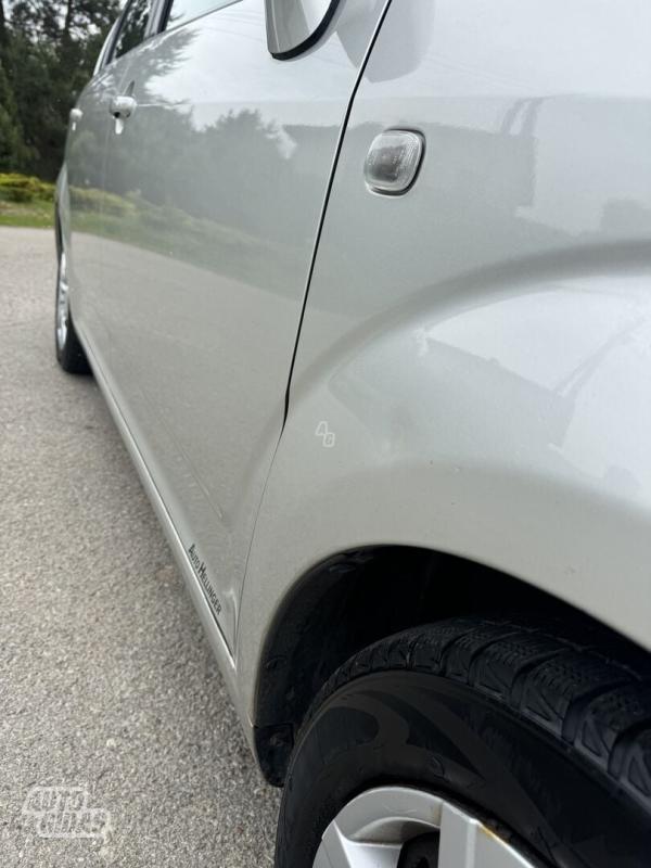 Toyota Corolla Verso 2007 Viļņa, ar dzinēja tilpumu 2.20 L un nobraukumu 239 tūkst. km par 1999 €, foto 8 vietnē AUTOMOTO.COM.LV