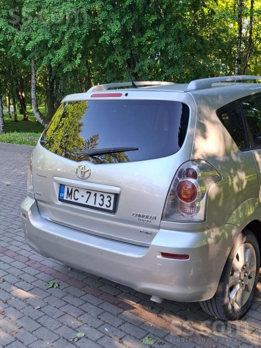 Тойота Королла Версо 2007 в Лиепая, объемом двигателя 2.20 л и пробегом 350 тыс. км за 1500 €, фото 6 на AUTOMOTO.COM.LV