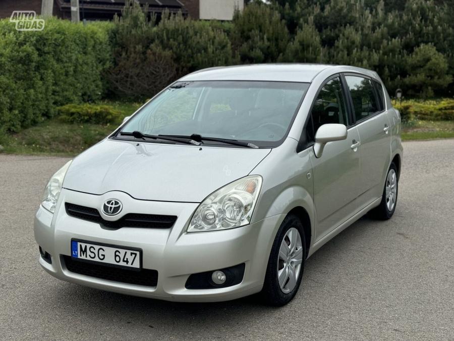 Тойота Королла Версо 2007 в Вильнюс, объемом двигателя 2.20 л и пробегом 236 тыс. км за 1999 €, фото 1 на AUTOMOTO.COM.LV