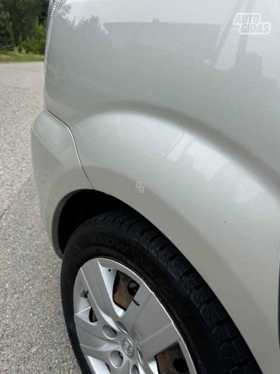 Toyota Corolla Verso 2007 Viļņa, ar dzinēja tilpumu 2.20 L un nobraukumu 236 tūkst. km par 1999 €, foto 11 vietnē AUTOMOTO.COM.LV