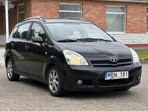 Toyota Corolla Verso 2007 in Vilnius, with an engine capacity of 2.20 L and mileage of 348 thousand km for 1150 €, photo  on AUTOMOTO.COM.LV