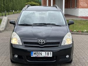 Toyota Corolla Verso 2007 in Vilnius, with an engine capacity of 2.20 L and mileage of 348 thousand km for 1150 €, photo 5 on AUTOMOTO.COM.LV
