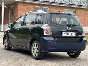 Toyota Corolla Verso 2007 in Vilnius, with an engine capacity of 2.20 L and mileage of 348 thousand km for 1150 €, photo 15 on AUTOMOTO.COM.LV