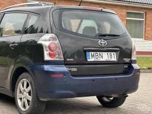Toyota Corolla Verso 2007 in Vilnius, with an engine capacity of 2.20 L and mileage of 348 thousand km for 1150 €, photo 16 on AUTOMOTO.COM.LV