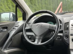 Toyota Corolla Verso 2007 in Vilnius, with an engine capacity of 2.20 L and mileage of 348 thousand km for 1150 €, photo 26 on AUTOMOTO.COM.LV