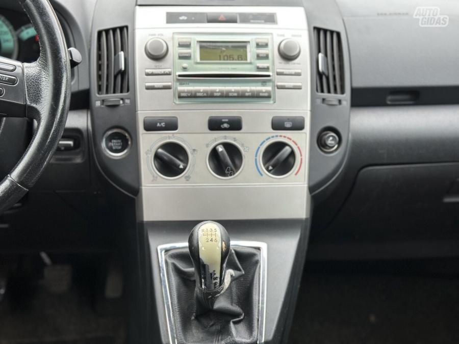 Toyota Corolla Verso 2007 in Vilnius, with an engine capacity of 2.20 L and mileage of 348 thousand km for 1150 €, photo 27 on AUTOMOTO.COM.LV