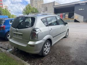 Toyota Corolla Verso 2007 in Kaunas, with an engine capacity of 2.20 L and mileage of 270 thousand km for 1000 €, photo 3 on AUTOMOTO.COM.LV