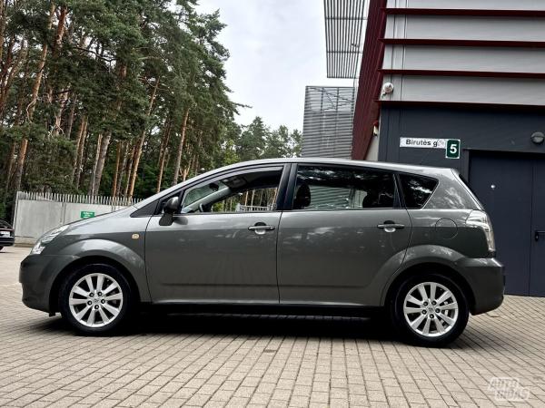 Toyota Corolla Verso 2007 in Alytus, with an engine capacity of 2.20 L and mileage of 419 thousand km for 3299 €, photo 2 on AUTOMOTO.COM.LV
