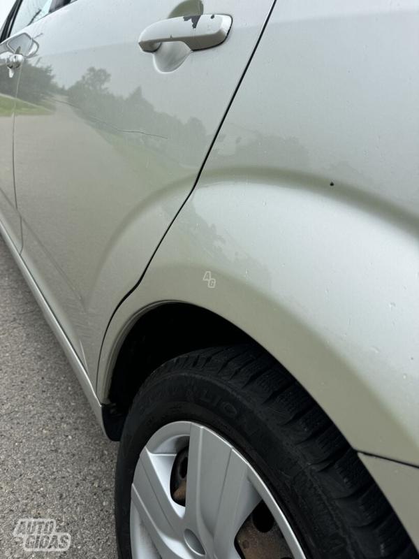 Toyota Corolla Verso 2007 Viļņa, ar dzinēja tilpumu 2.20 L un nobraukumu 236 tūkst. km par 1999 €, foto 5 vietnē AUTOMOTO.COM.LV