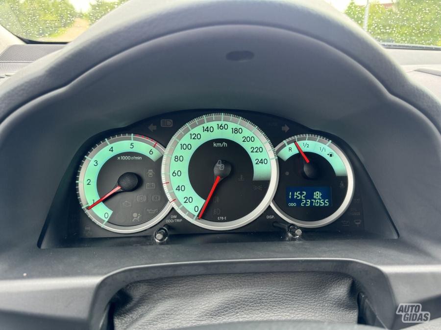 Toyota Corolla Verso 2007 in Vilnius, with an engine capacity of 2.20 L and mileage of 236 thousand km for 1999 €, photo 19 on AUTOMOTO.COM.LV