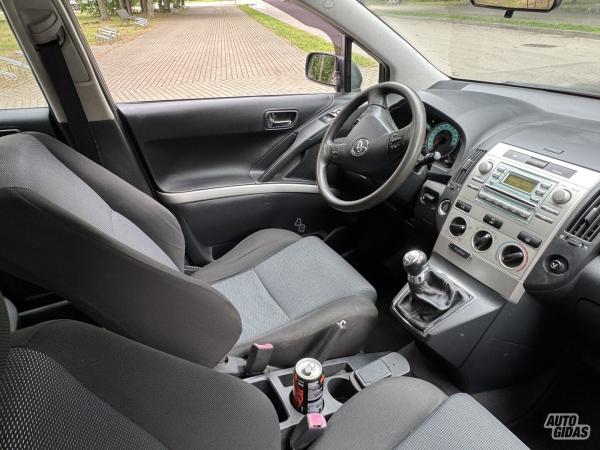 Toyota Corolla Verso 2007 Alīta, ar dzinēja tilpumu 2.20 L un nobraukumu 422 tūkst. km par 3199 €, foto 5 vietnē AUTOMOTO.COM.LV