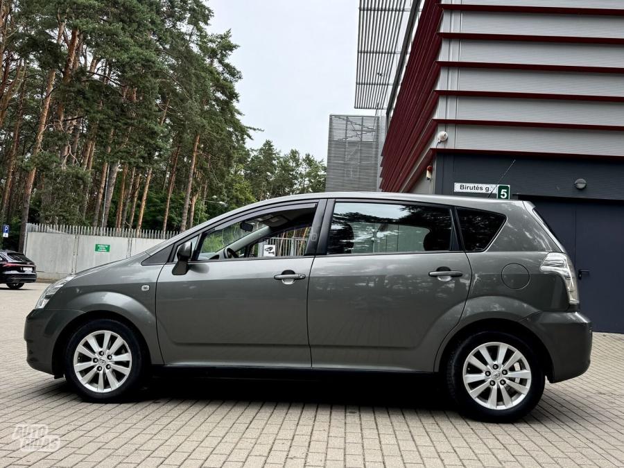 Toyota Corolla Verso 2007 Alīta, ar dzinēja tilpumu 2.20 L un nobraukumu 422 tūkst. km par 2899 €, foto 3 vietnē AUTOMOTO.COM.LV