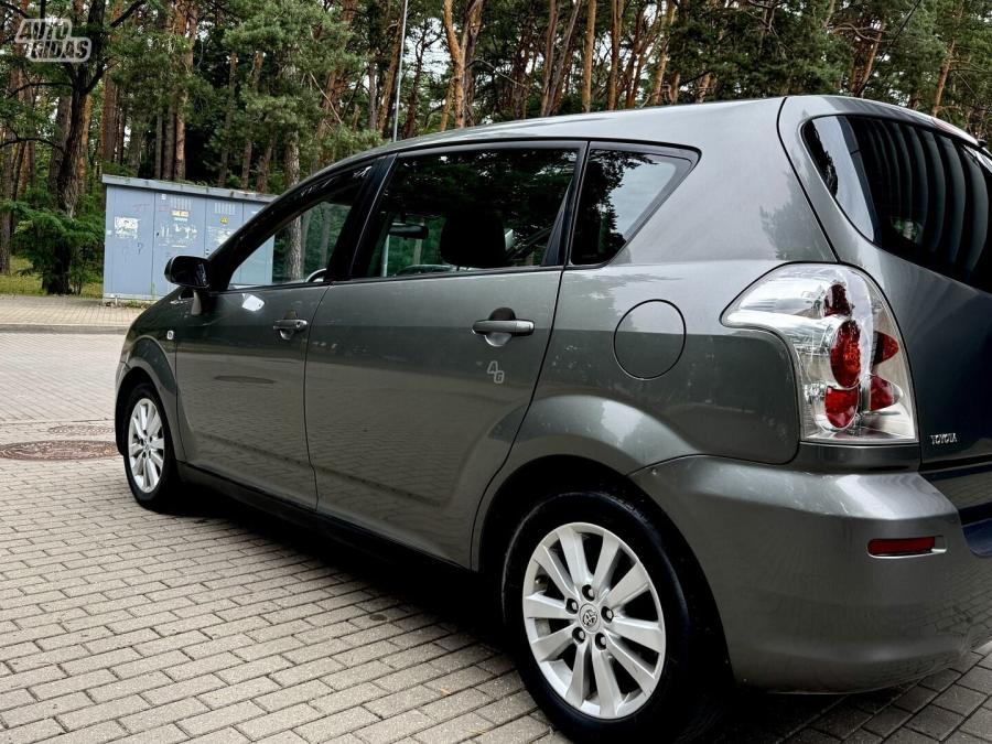 Toyota Corolla Verso 2007 Alīta, ar dzinēja tilpumu 2.20 L un nobraukumu 422 tūkst. km par 2899 €, foto 6 vietnē AUTOMOTO.COM.LV