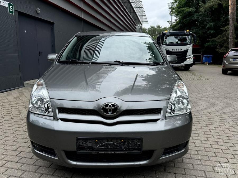 Toyota Corolla Verso 2007 Alīta, ar dzinēja tilpumu 2.20 L un nobraukumu 422 tūkst. km par 2899 €, foto 19 vietnē AUTOMOTO.COM.LV