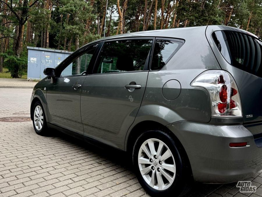 Toyota Corolla Verso 2007 Alīta, ar dzinēja tilpumu 2.20 L un nobraukumu 422 tūkst. km par 2899 €, foto 32 vietnē AUTOMOTO.COM.LV