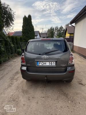 Toyota Corolla Verso 2007 Klaipėda, ar dzinēja tilpumu 2.20 L un nobraukumu 400 tūkst. km par 1250 €, foto 6 vietnē AUTOMOTO.COM.LV