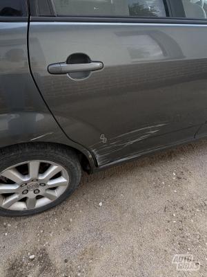 Toyota Corolla Verso 2007 Klaipėda, ar dzinēja tilpumu 2.20 L un nobraukumu 400 tūkst. km par 1250 €, foto 8 vietnē AUTOMOTO.COM.LV