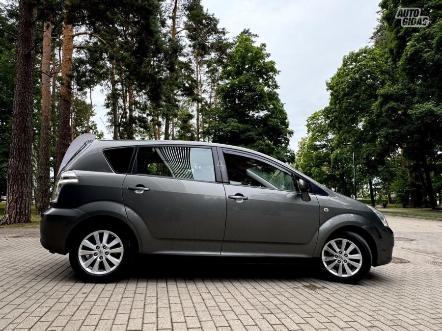 Toyota Corolla Verso 2007 in Alytus, with an engine capacity of 2.20 L and mileage of 421 thousand km for 2899 €, photo 19 on AUTOMOTO.COM.LV