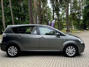 Toyota Corolla Verso 2007 in Alytus, with an engine capacity of 2.20 L and mileage of 421 thousand km for 2899 €, photo 30 on AUTOMOTO.COM.LV