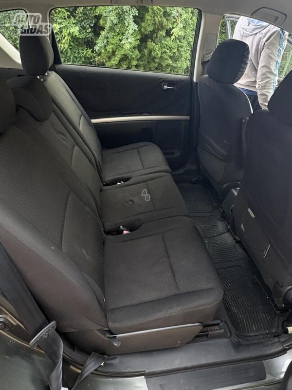 Toyota Corolla Verso 2007 Klaipėda, ar dzinēja tilpumu 2.20 L un nobraukumu 400 tūkst. km par 1100 €, foto 4 vietnē AUTOMOTO.COM.LV
