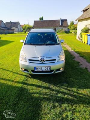 Toyota Corolla Verso 2007 Akmenė, ar dzinēja tilpumu 2.20 L un nobraukumu 268 tūkst. km par 700 €, foto  vietnē AUTOMOTO.COM.LV