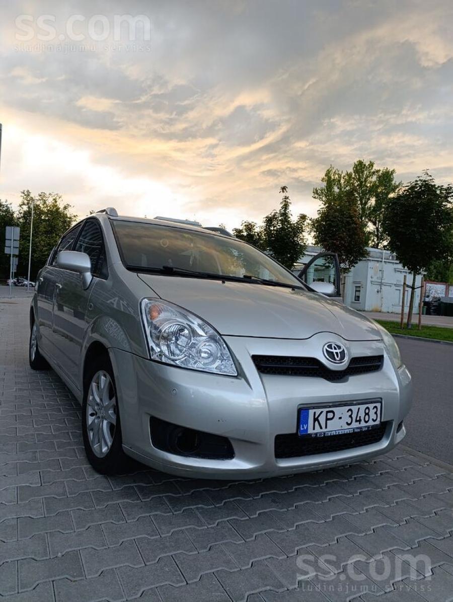 Toyota Corolla Verso 2008 Rīga, ar dzinēja tilpumu 2.20 L un nobraukumu 353 tūkst. km par 1850 €, foto 1 vietnē AUTOMOTO.COM.LV
