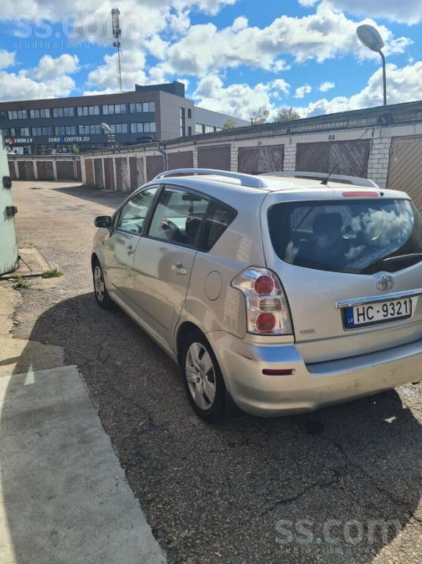 Toyota Corolla Verso 2008 in Riga, with an engine capacity of 1.80 L and mileage of 202 thousand km for 2999 €, photo 3 on AUTOMOTO.COM.LV