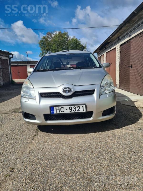 Toyota Corolla Verso 2008 in Riga, with an engine capacity of 1.80 L and mileage of 202 thousand km for 2999 €, photo 7 on AUTOMOTO.COM.LV